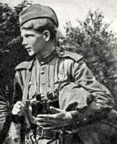 Герои вов 1941 1945 и их подвиги имена и фото